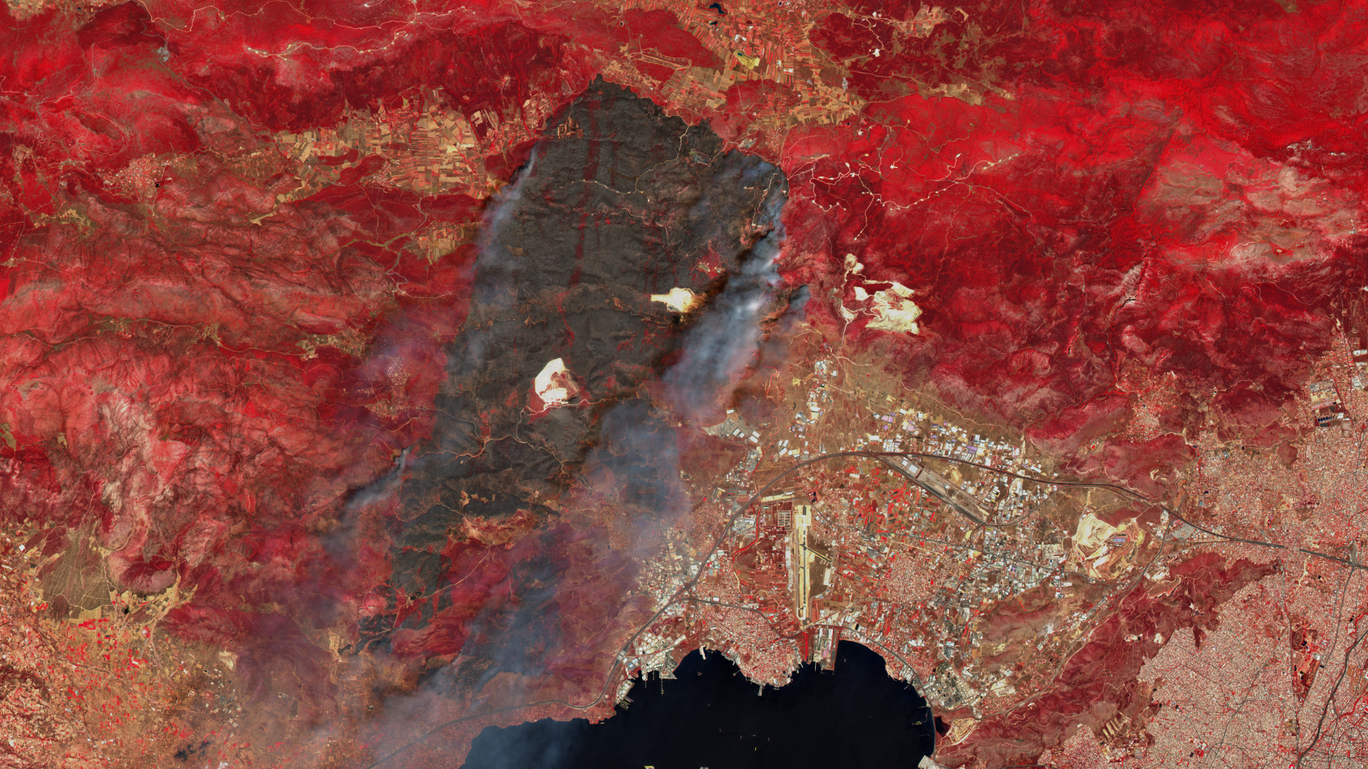 Les incendies du mois de juillet 2023 en Grèce vus par les satellites d ...